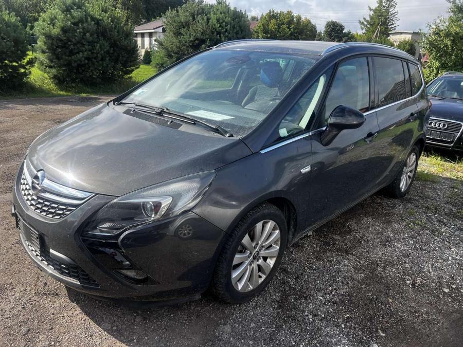 Серый Опель Zafira Tourer 2014 в Вилкавишкис, объемом двигателя 1.60 л и пробегом 207 тыс. км за 3999 €, фото 1 на AUTOMOTO.COM.LV