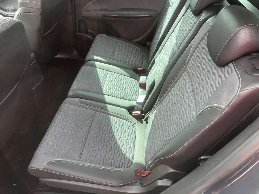 Серый Опель Zafira Tourer 2014 в Вилкавишкис, объемом двигателя 1.60 л и пробегом 207 тыс. км за 3999 €, фото 11 на AUTOMOTO.COM.LV