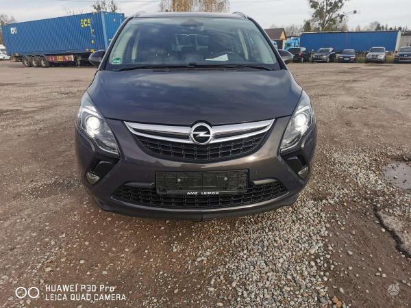 Grey Opel Zafira Tourer 2015 in Prienai, with an engine capacity of 1.60 L and mileage of 286 thousand km for 5799 €, photo 3 on AUTOMOTO.COM.LV