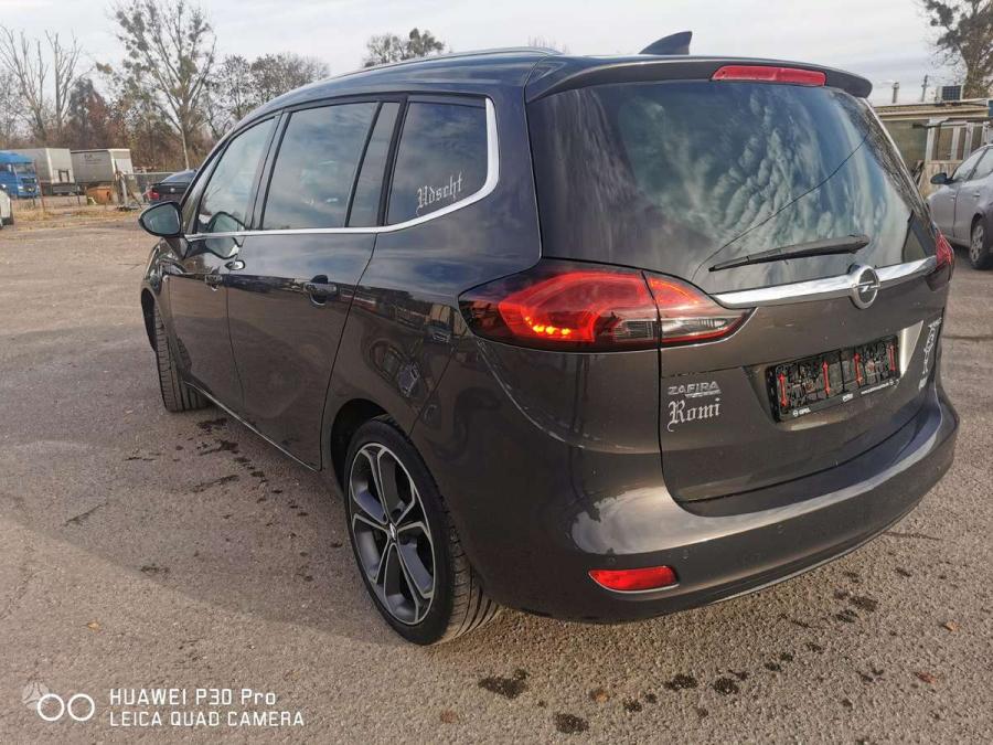Pelēks Opel Zafira Tourer 2015 Prienai, ar dzinēja tilpumu 1.60 L un nobraukumu 286 tūkst. km par 5799 €, foto 8 vietnē AUTOMOTO.COM.LV