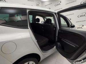 Pelēks Opel Zafira Tourer 2015 Viļņa, ar dzinēja tilpumu 1.96 L un nobraukumu 211 tūkst. km par 7500 €, foto 13 vietnē AUTOMOTO.COM.LV
