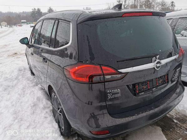 Серый Опель Zafira Tourer 2015 в Пренай, объемом двигателя 1.60 л и пробегом 290 тыс. км за 5799 €, фото 4 на AUTOMOTO.COM.LV