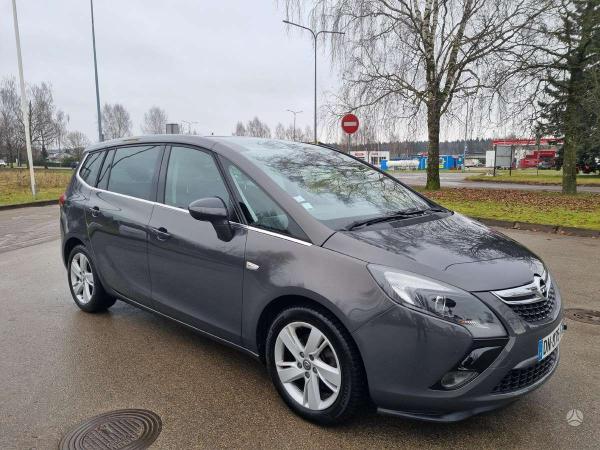 Серый Опель Zafira Tourer 2015 в Таураге, объемом двигателя 1.60 л и пробегом 260 тыс. км за 5550 €, фото 1 на AUTOMOTO.COM.LV