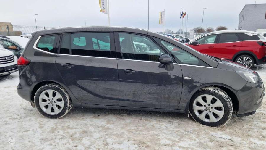 Pelēks Opel Zafira Tourer 2015 Marijampole, ar dzinēja tilpumu 1.96 L un nobraukumu 262 tūkst. km par 6790 €, foto 5 vietnē AUTOMOTO.COM.LV