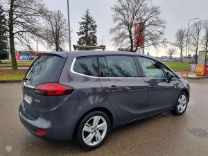 Pelēks Opel Zafira Tourer 2015 Tauragė, ar dzinēja tilpumu 1.60 L un nobraukumu 260 tūkst. km par 5200 €, foto 4 vietnē AUTOMOTO.COM.LV