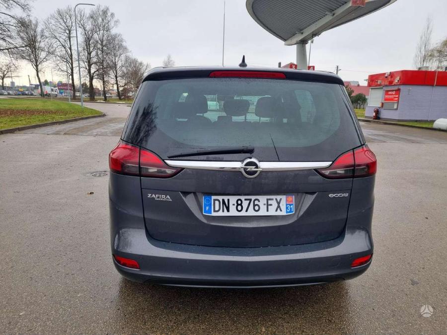 Pelēks Opel Zafira Tourer 2015 Tauragė, ar dzinēja tilpumu 1.60 L un nobraukumu 260 tūkst. km par 5200 €, foto 6 vietnē AUTOMOTO.COM.LV