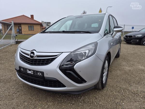 Pelēks Opel Zafira Tourer 2015 Viļņa, ar dzinēja tilpumu 1.60 L un nobraukumu 172 tūkst. km par 6250 €, foto 2 vietnē AUTOMOTO.COM.LV