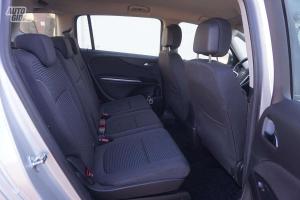 Grey Opel Zafira Tourer 2015 in Kedainiai, with an engine capacity of 2.00 L and mileage of 203 thousand km for 5250 €, photo 19 on AUTOMOTO.COM.LV
