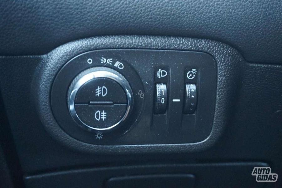 Grey Opel Zafira Tourer 2015 in Kedainiai, with an engine capacity of 2.00 L and mileage of 203 thousand km for 5250 €, photo 21 on AUTOMOTO.COM.LV