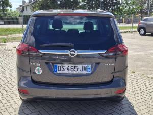 Grey Opel Zafira Tourer 2015 in Taurage, with an engine capacity of 1.60 L and mileage of 223 thousand km for 5400 €, photo 6 on AUTOMOTO.COM.LV