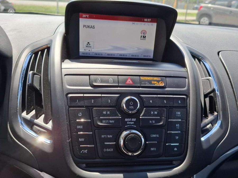 Grey Opel Zafira Tourer 2015 in Taurage, with an engine capacity of 1.60 L and mileage of 223 thousand km for 5400 €, photo 14 on AUTOMOTO.COM.LV