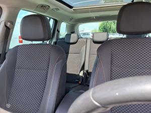 Grey Opel Zafira Tourer 2015 in Taurage, with an engine capacity of 1.60 L and mileage of 223 thousand km for 5400 €, photo 19 on AUTOMOTO.COM.LV