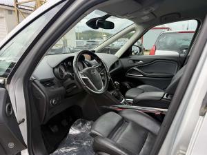 Pelēks Opel Zafira Tourer 2015 Viļņa, ar dzinēja tilpumu 1.60 L un nobraukumu 270 tūkst. km par 5400 €, foto 4 vietnē AUTOMOTO.COM.LV