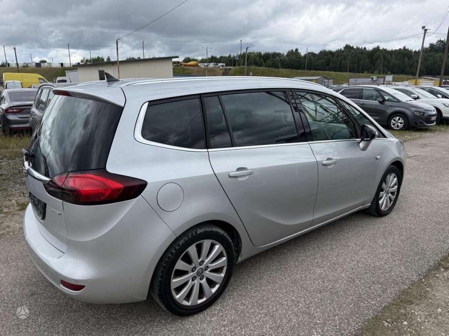 Pelēks Opel Zafira Tourer 2015 Viļņa, ar dzinēja tilpumu 1.60 L un nobraukumu 270 tūkst. km par 5400 €, foto 8 vietnē AUTOMOTO.COM.LV