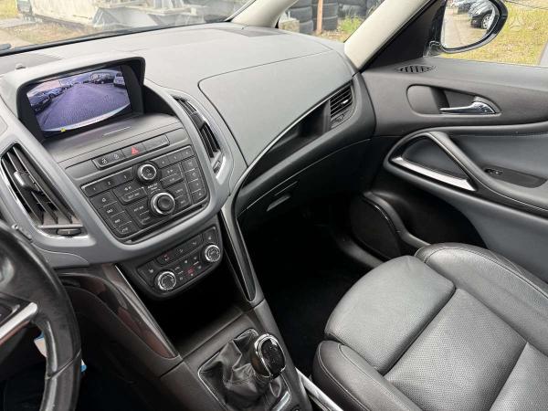 Серый Опель Zafira Tourer 2015 в Вильнюс, объемом двигателя 1.60 л и пробегом 270 тыс. км за 5400 €, фото 8 на AUTOMOTO.COM.LV