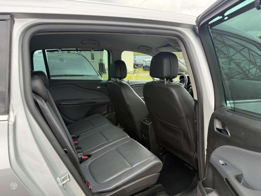 Pelēks Opel Zafira Tourer 2015 Viļņa, ar dzinēja tilpumu 1.60 L un nobraukumu 270 tūkst. km par 5400 €, foto 14 vietnē AUTOMOTO.COM.LV