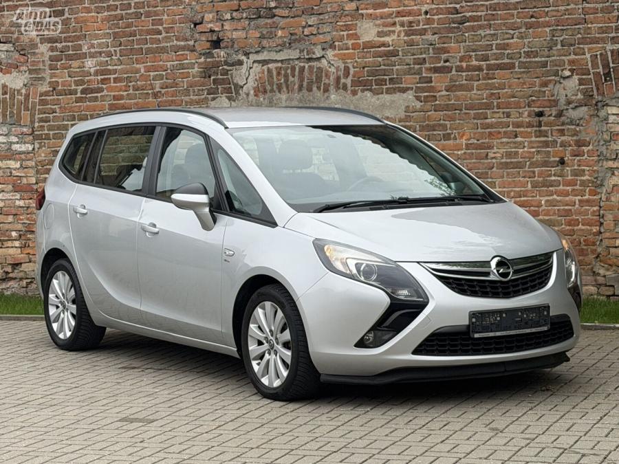 Серый Опель Zafira Tourer 2015 в Кедайняй, объемом двигателя 2.00 л и пробегом 203 тыс. км за 5250 €, фото 1 на AUTOMOTO.COM.LV