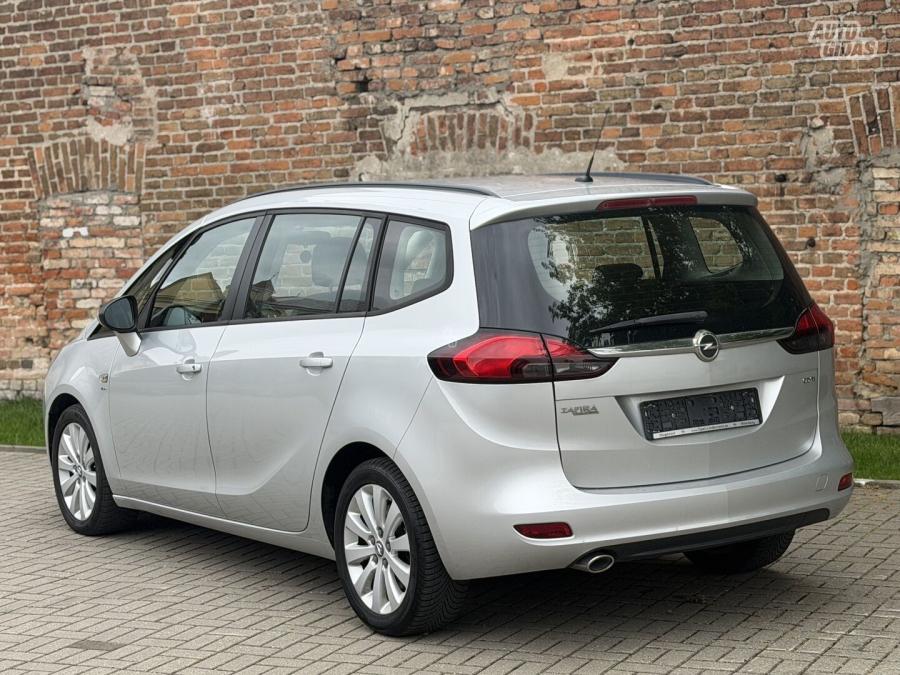 Серый Опель Zafira Tourer 2015 в Кедайняй, объемом двигателя 2.00 л и пробегом 203 тыс. км за 5250 €, фото 4 на AUTOMOTO.COM.LV
