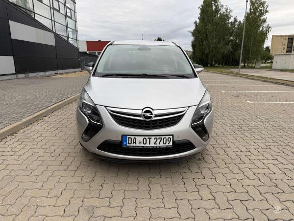 Pelēks Opel Zafira Tourer 2015 Panevēža, ar dzinēja tilpumu 1.96 L un nobraukumu 211 tūkst. km par 6900 €, foto 2 vietnē AUTOMOTO.COM.LV