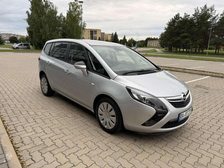 Серый Опель Zafira Tourer 2015 в Паневежис, объемом двигателя 1.96 л и пробегом 211 тыс. км за 6900 €, фото 7 на AUTOMOTO.COM.LV