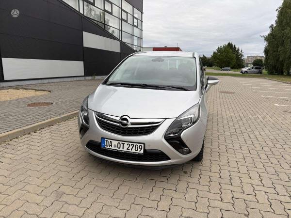 Pelēks Opel Zafira Tourer 2015 Panevēža, ar dzinēja tilpumu 1.96 L un nobraukumu 211 tūkst. km par 6900 €, foto 10 vietnē AUTOMOTO.COM.LV
