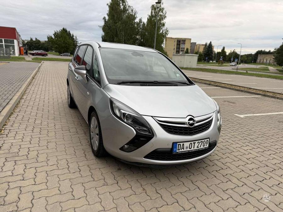 Серый Опель Zafira Tourer 2015 в Паневежис, объемом двигателя 1.96 л и пробегом 211 тыс. км за 6900 €, фото 12 на AUTOMOTO.COM.LV