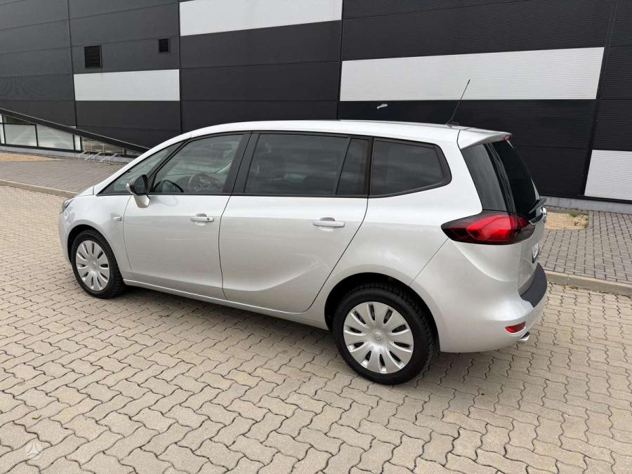 Серый Опель Zafira Tourer 2015 в Паневежис, объемом двигателя 1.96 л и пробегом 211 тыс. км за 6900 €, фото 14 на AUTOMOTO.COM.LV