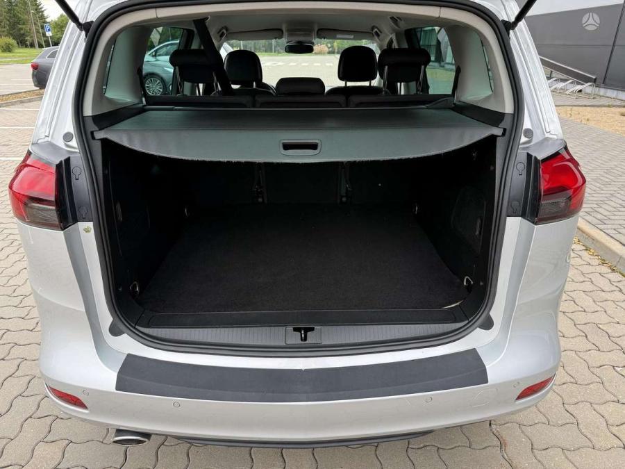 Серый Опель Zafira Tourer 2015 в Паневежис, объемом двигателя 1.96 л и пробегом 211 тыс. км за 6900 €, фото 15 на AUTOMOTO.COM.LV