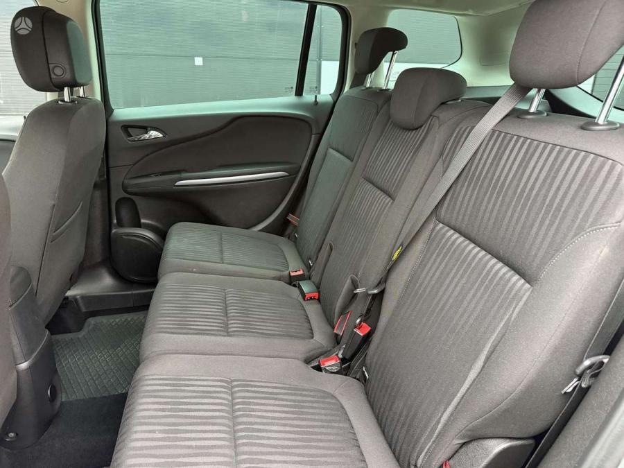 Серый Опель Zafira Tourer 2015 в Паневежис, объемом двигателя 1.96 л и пробегом 211 тыс. км за 6900 €, фото 18 на AUTOMOTO.COM.LV