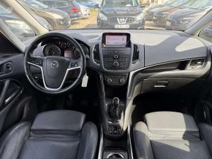 Grey Opel Zafira Tourer 2015 in Vilnius, with an engine capacity of 1.60 L and mileage of 274 thousand km for 4600 €, photo 10 on AUTOMOTO.COM.LV