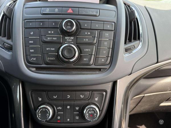 Grey Opel Zafira Tourer 2015 in Vilnius, with an engine capacity of 1.60 L and mileage of 274 thousand km for 4600 €, photo 10 on AUTOMOTO.COM.LV