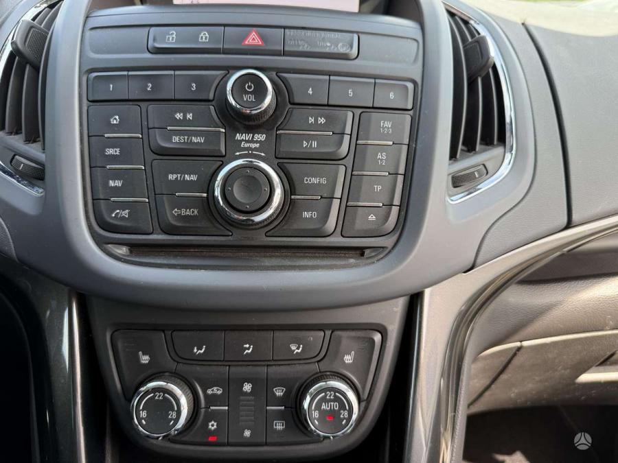 Grey Opel Zafira Tourer 2015 in Vilnius, with an engine capacity of 1.60 L and mileage of 274 thousand km for 4600 €, photo 11 on AUTOMOTO.COM.LV