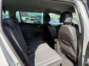 Grey Opel Zafira Tourer 2015 in Vilnius, with an engine capacity of 1.60 L and mileage of 274 thousand km for 4600 €, photo 21 on AUTOMOTO.COM.LV