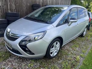 Grey Opel Zafira Tourer 2015 in Marijampole, with an engine capacity of 1.36 L and mileage of 205 thousand km for 6000 €, photo  on AUTOMOTO.COM.LV