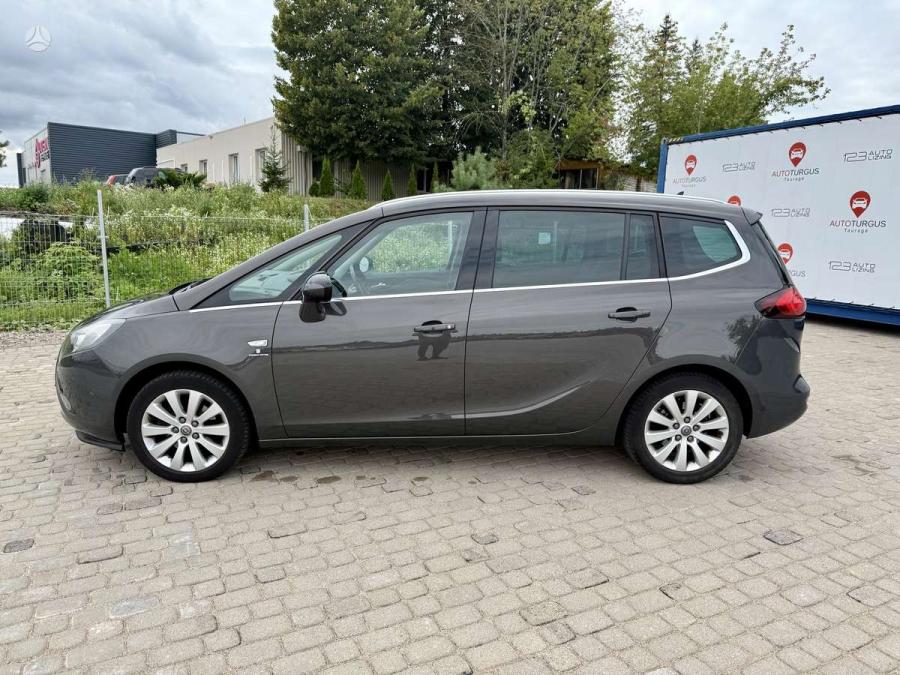 Серый Опель Zafira Tourer 2015 в Таураге, объемом двигателя 2.00 л и пробегом 290 тыс. км за 5200 €, фото 3 на AUTOMOTO.COM.LV