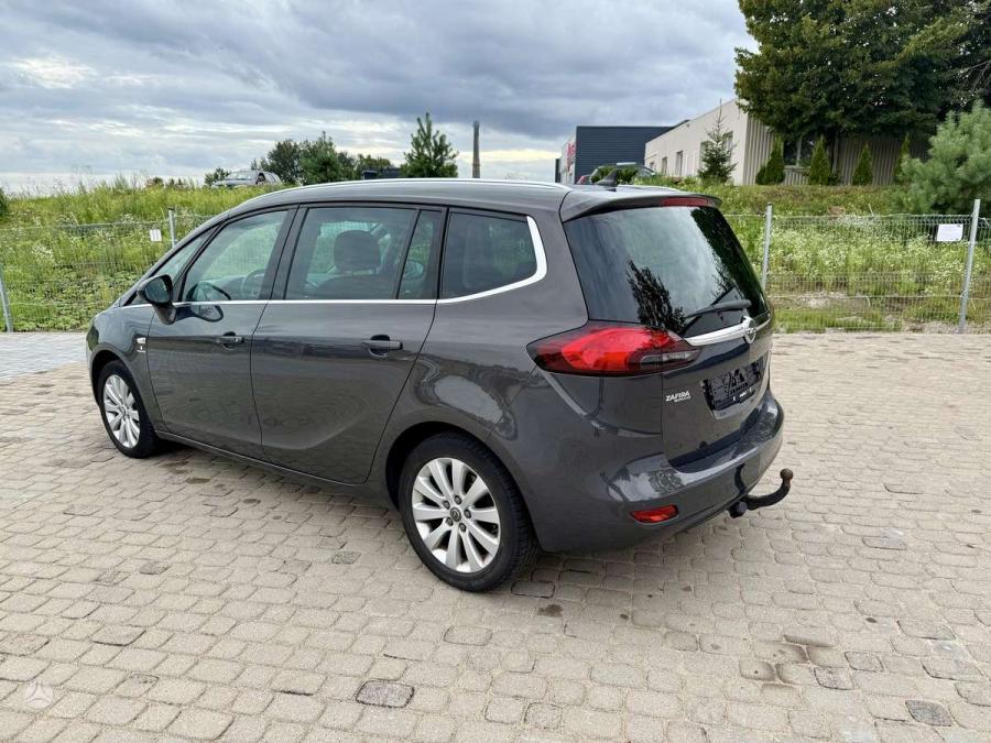 Серый Опель Zafira Tourer 2015 в Таураге, объемом двигателя 2.00 л и пробегом 290 тыс. км за 5200 €, фото 5 на AUTOMOTO.COM.LV