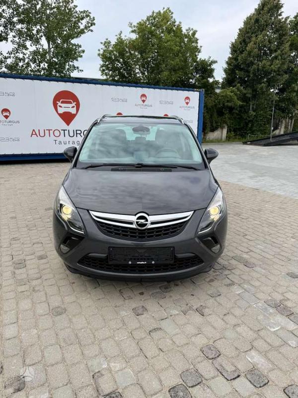 Grey Opel Zafira Tourer 2015 in Taurage, with an engine capacity of 2.00 L and mileage of 290 thousand km for 5200 €, photo 9 on AUTOMOTO.COM.LV