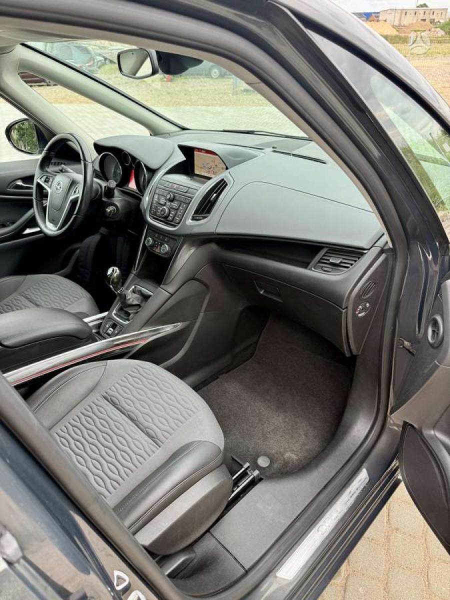 Серый Опель Zafira Tourer 2015 в Таураге, объемом двигателя 2.00 л и пробегом 290 тыс. км за 5200 €, фото 23 на AUTOMOTO.COM.LV
