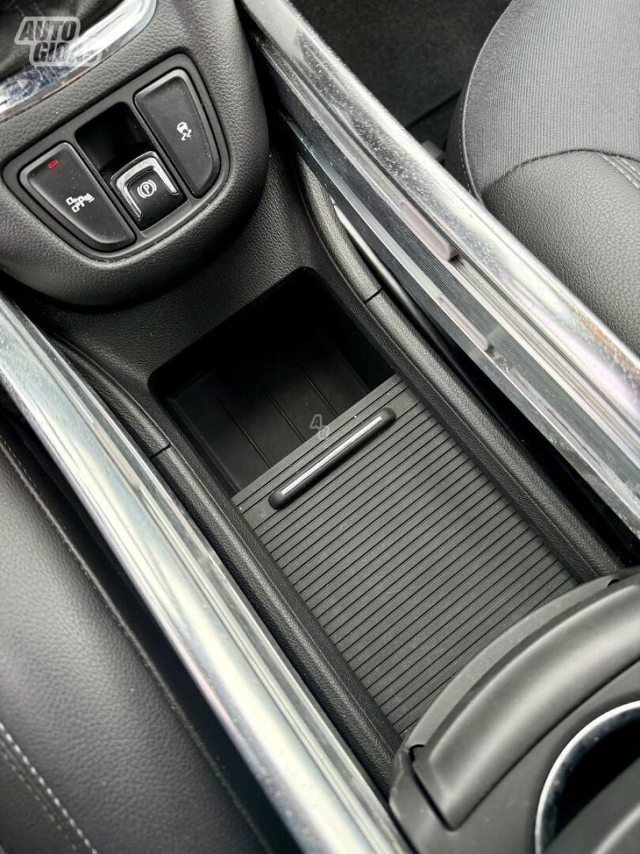 Grey Opel Zafira Tourer 2015 in Taurage, with an engine capacity of 2.00 L and mileage of 290 thousand km for 5150 €, photo 16 on AUTOMOTO.COM.LV
