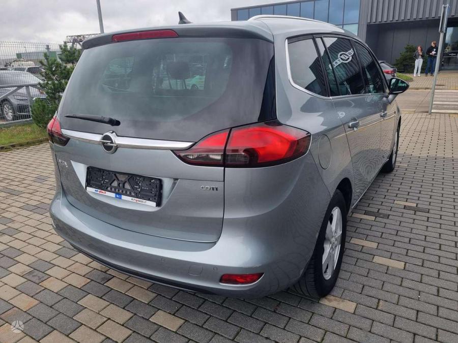Pelēks Opel Zafira Tourer 2015 Šauļi, ar dzinēja tilpumu 1.96 L un nobraukumu 250 tūkst. km par 5900 €, foto 6 vietnē AUTOMOTO.COM.LV