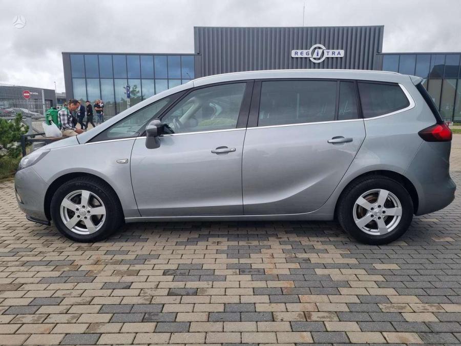 Pelēks Opel Zafira Tourer 2015 Šauļi, ar dzinēja tilpumu 1.96 L un nobraukumu 250 tūkst. km par 5900 €, foto 10 vietnē AUTOMOTO.COM.LV