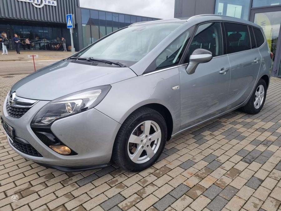 Pelēks Opel Zafira Tourer 2015 Šauļi, ar dzinēja tilpumu 1.96 L un nobraukumu 250 tūkst. km par 5900 €, foto 11 vietnē AUTOMOTO.COM.LV