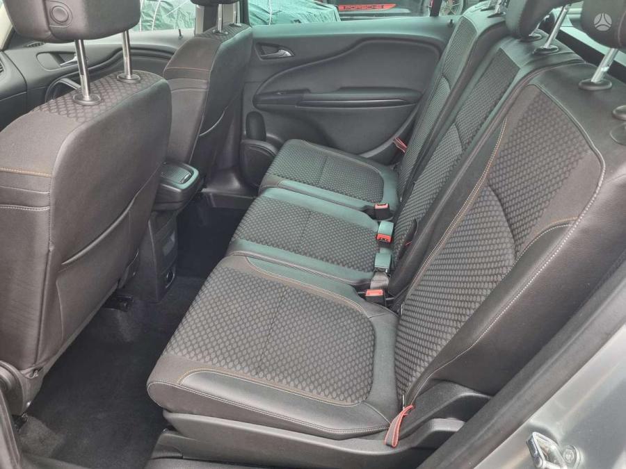 Pelēks Opel Zafira Tourer 2015 Šauļi, ar dzinēja tilpumu 1.96 L un nobraukumu 250 tūkst. km par 5900 €, foto 28 vietnē AUTOMOTO.COM.LV