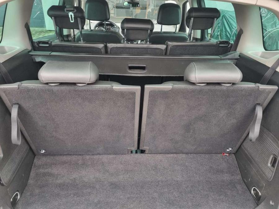 Pelēks Opel Zafira Tourer 2015 Šauļi, ar dzinēja tilpumu 1.96 L un nobraukumu 250 tūkst. km par 5900 €, foto 29 vietnē AUTOMOTO.COM.LV