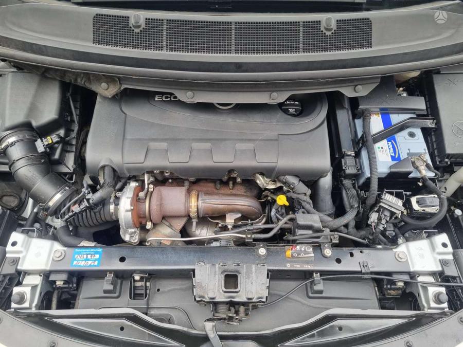 Pelēks Opel Zafira Tourer 2015 Šauļi, ar dzinēja tilpumu 1.96 L un nobraukumu 250 tūkst. km par 5900 €, foto 31 vietnē AUTOMOTO.COM.LV