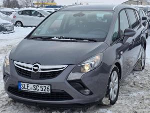 Pelēks Opel Zafira Tourer 2016 Kretinga, ar dzinēja tilpumu 1.96 L un nobraukumu 284 tūkst. km par 7650 €, foto  vietnē AUTOMOTO.COM.LV