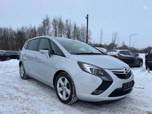 Grey Opel Zafira Tourer 2016 in Utena, with an engine capacity of 1.96 L and mileage of 247 thousand km for 6100 €, photo  on AUTOMOTO.COM.LV