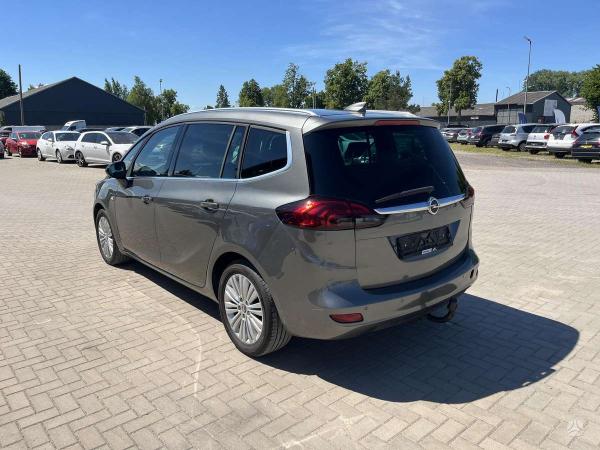 Pelēks Opel Zafira Tourer 2016 Tauragė, ar dzinēja tilpumu 1.60 L un nobraukumu 191 tūkst. km par 7100 €, foto 7 vietnē AUTOMOTO.COM.LV