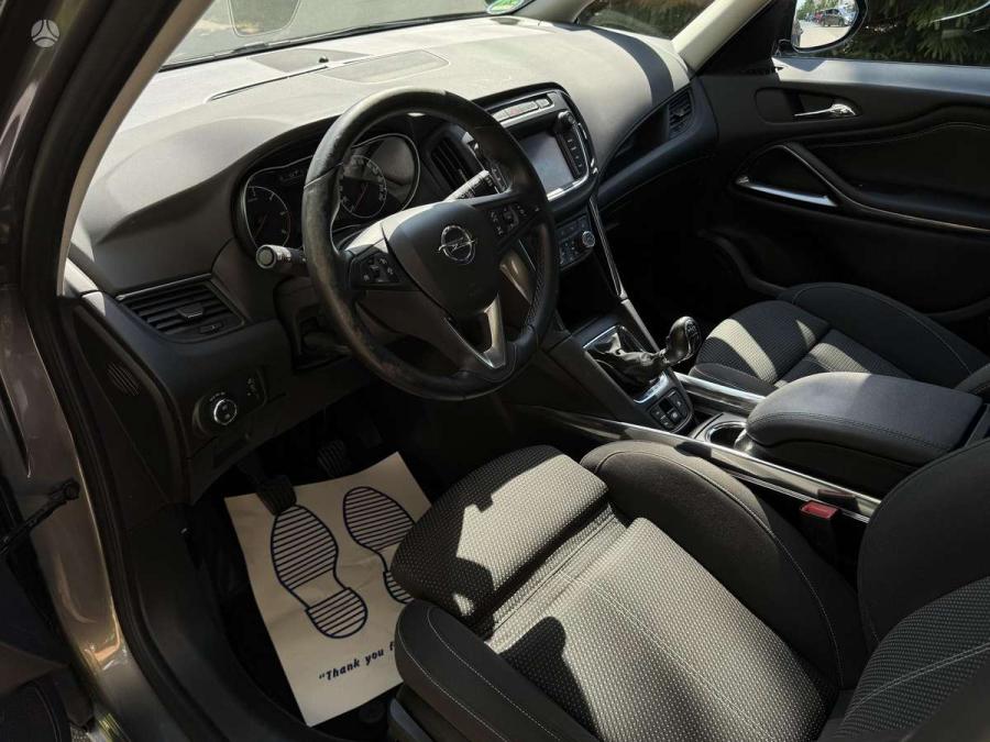 Серый Опель Zafira Tourer 2016 в Мариямполе, объемом двигателя 1.96 л и пробегом 163 тыс. км за 7250 €, фото 12 на AUTOMOTO.COM.LV