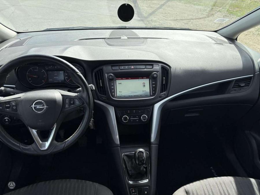 Серый Опель Zafira Tourer 2016 в Таураге, объемом двигателя 1.60 л и пробегом 223 тыс. км за 5200 €, фото 10 на AUTOMOTO.COM.LV